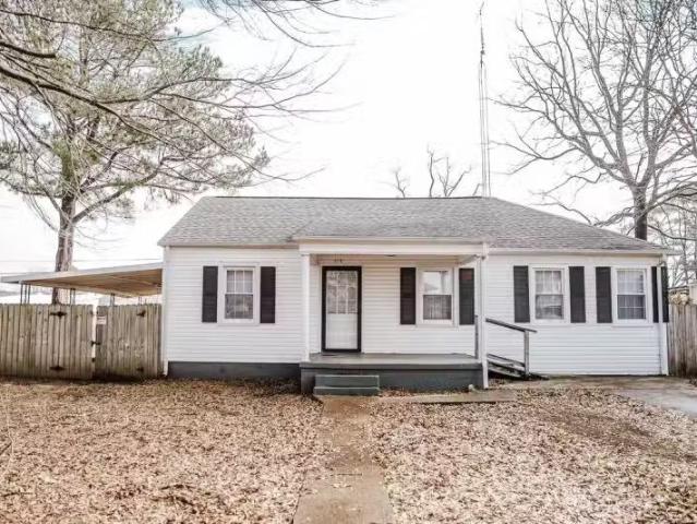 319 CENTRAL AVE, MUSCLE SHOALS, AL 35661 Single Family Residen.