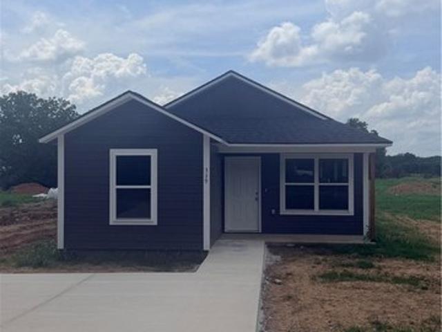 319 Charley St, Decatur, AR 72761