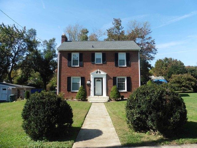 319 Crompton Rd, Waynesboro, VA 22980