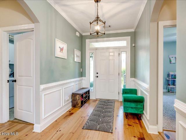 319 Amersham Way