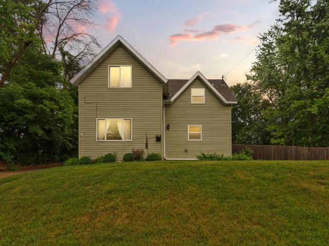 319 Adams Avenue NW