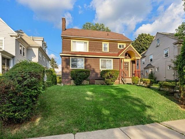 319 Allen St, Syracuse, NY 13210