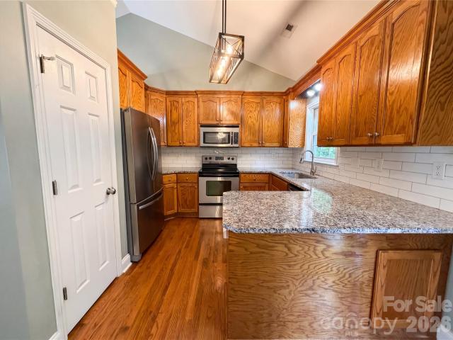 319 Beacon Hills Dr, Gastonia, NC 28056 | MLS #4372 | Compass