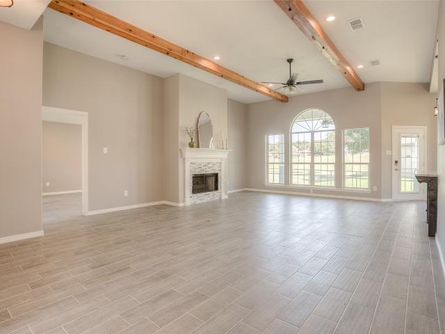 319 Brook Hollow Dr, Huntsville, TX 77340 | MLS #57135