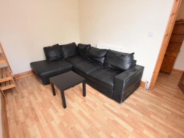 319 Gristhorpe Road