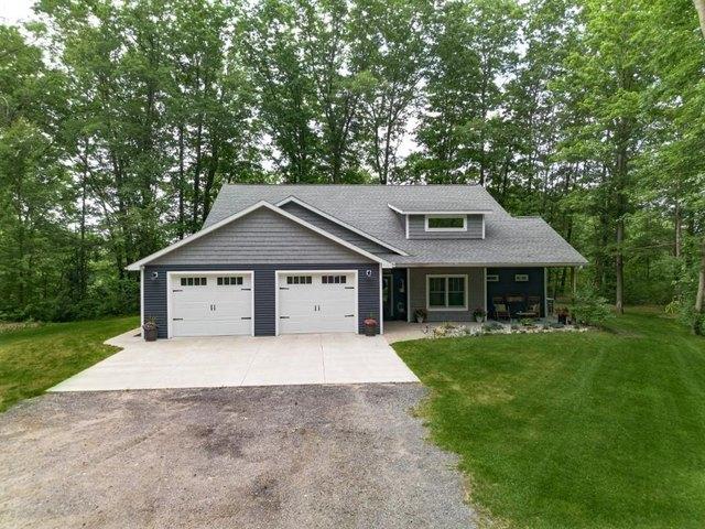 319 E Dopp Rd, Midland, MI 48640