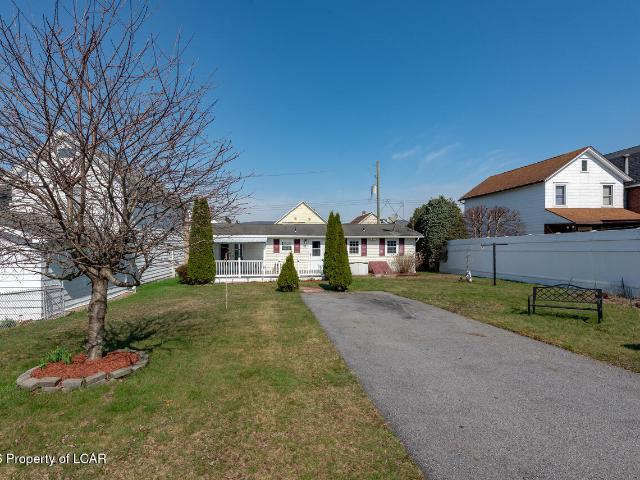 319 E Grand Street