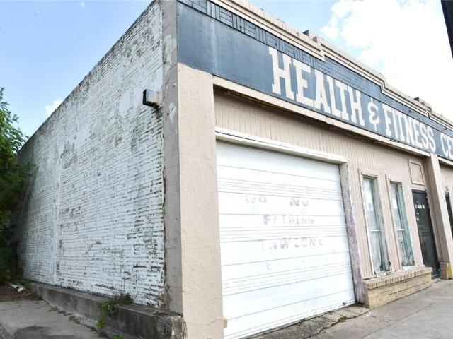 319 E Main Avenue