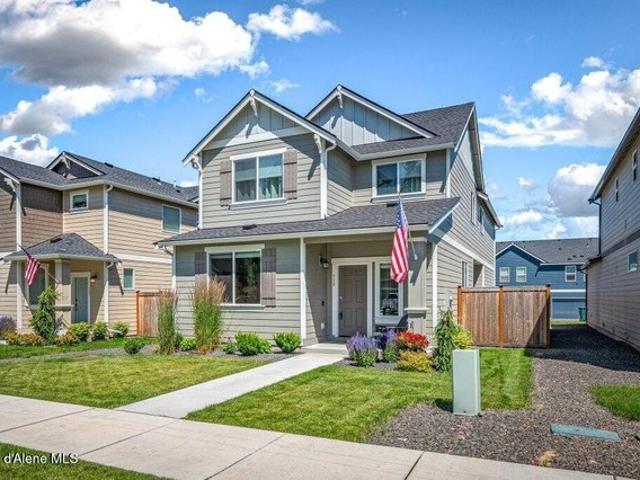 319 E Sandmyrtle Ave, Hayden, ID 83835