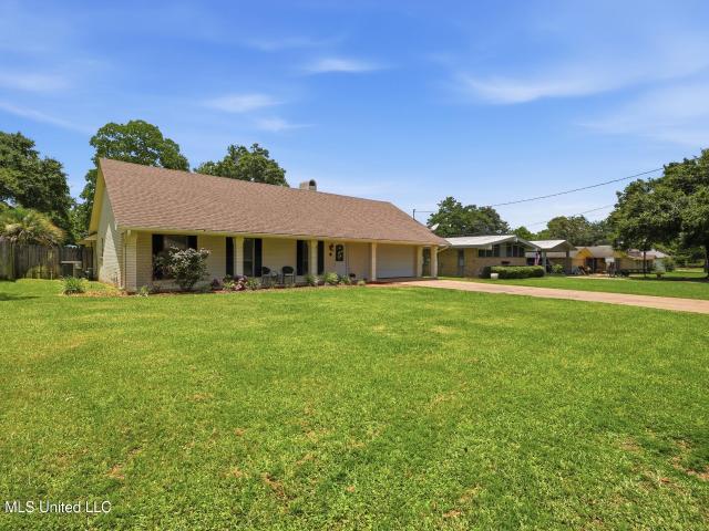 319 Eastview Drive