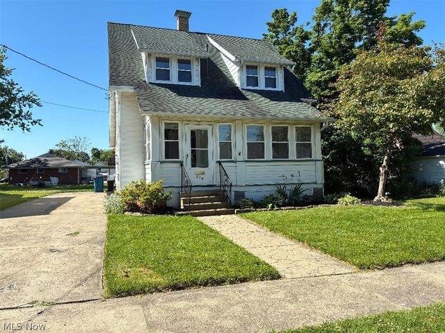 319 Foesythe Ave, Girard, OH 44420