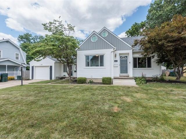 319 Kathron Ave, Cuyahoga Falls, OH 44221