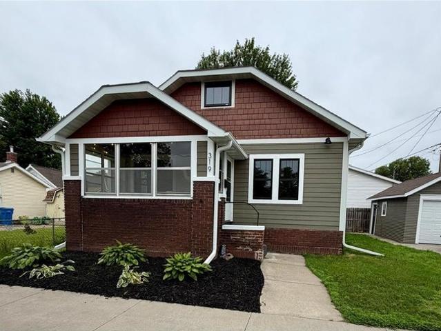 319 Hamilton St, Winona, MN 55987