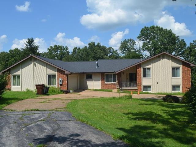 319 Hickory Ln, Ozark, MO 65721