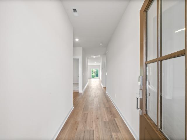319 Lacewing Ln