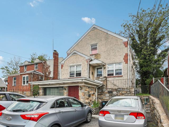 319 Macdade Boulevard