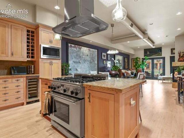 319 N Tejon Street