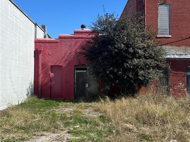 319 N Washington