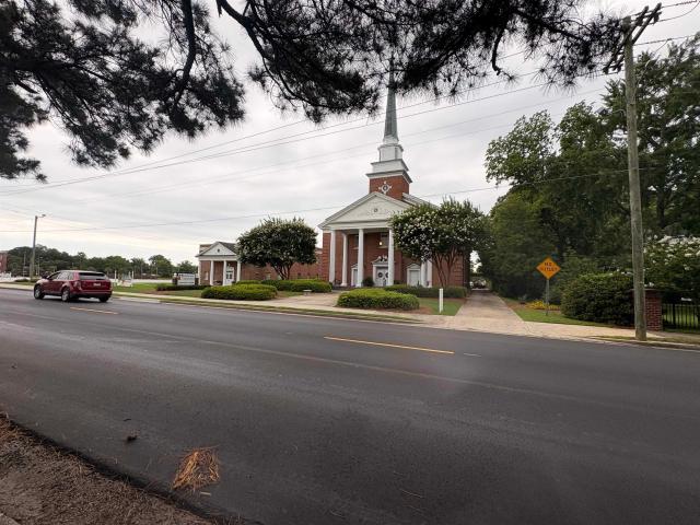 319 N Main St