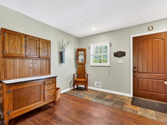 319 New Amwell Rd