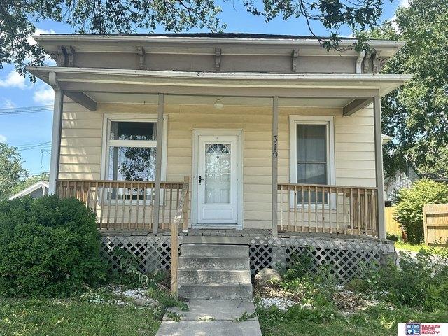 319 S 4th St, Seward, NE 68434