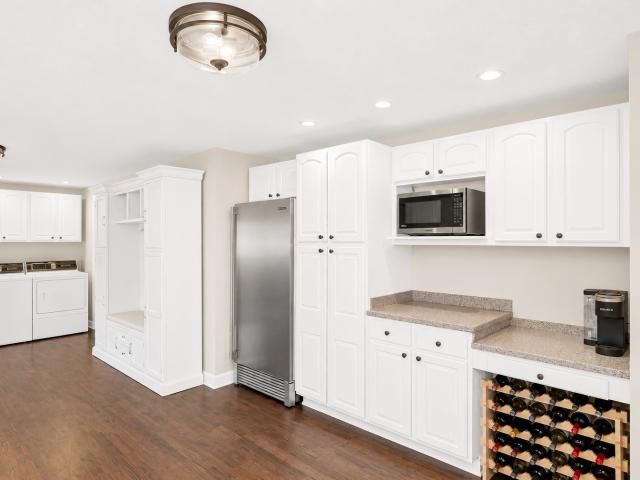 319 s braintree drive