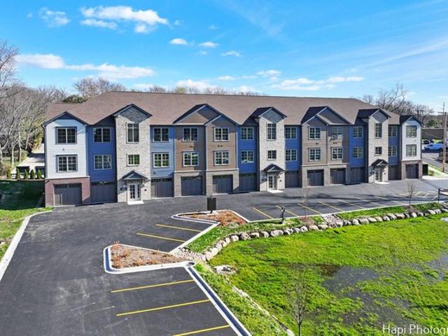 319 S Glendale Ave Unit 204, Barrington, IL 60010
