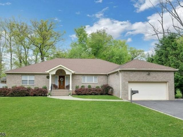 319 S Orange Ave, Livingston, NJ 07039