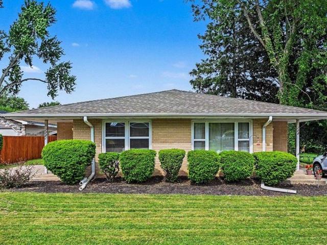 319 S Park St, Wakarusa, IN 46573