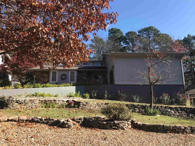319 Snead Dr