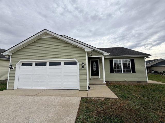 319 Sandy Ct, Bowling Green, KY 42101