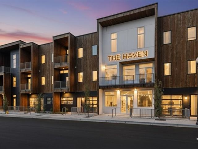 319 SE Market Aly Unit 200, Bentonville, AR 72712