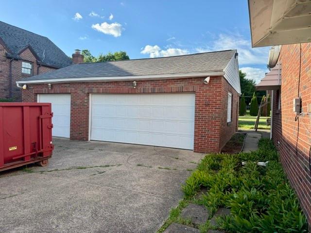 319 Sumner Ave