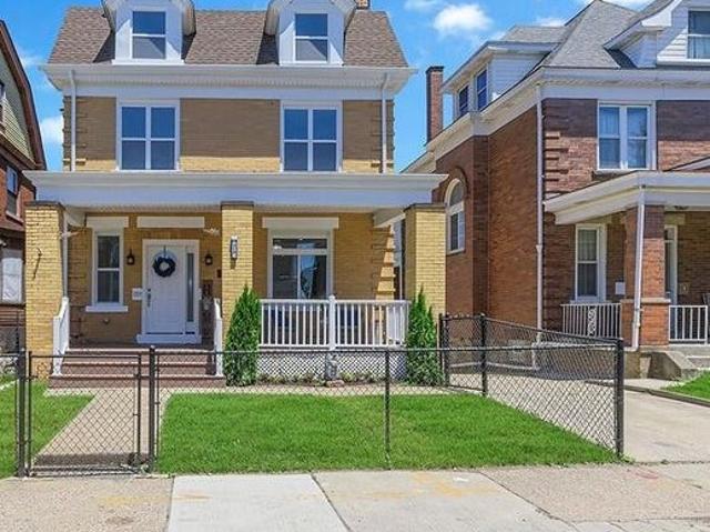319 Suncrest St, Pittsburgh, PA 15210