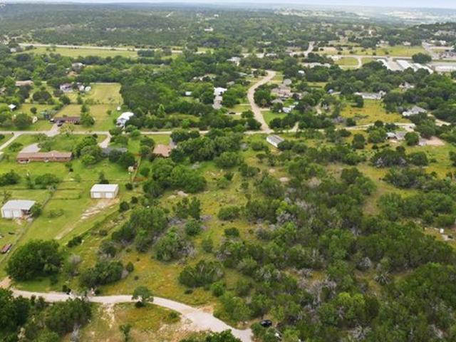 319 Sunset Dr, Burnet, TX 78611
