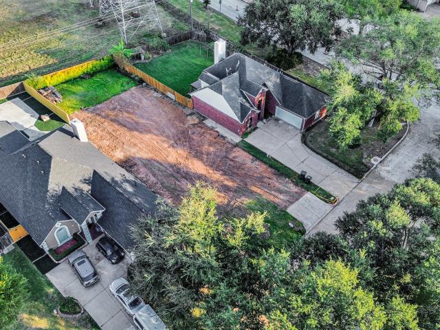 319 Power Ct, Sugar Land, TX 77478 | MLS #74404 | Compass