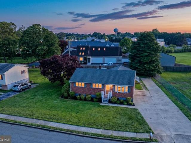 319 Paul Dr, Smyrna, DE 19977