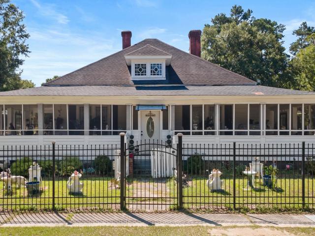 319 W Marion St