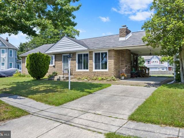 319 W Monroe Ave, Magnolia, NJ 08049