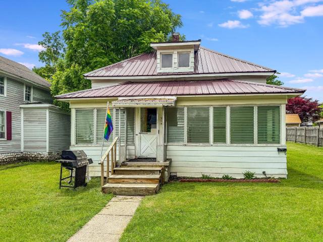 319 W Saginaw Street