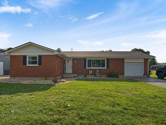 319 Wolf Rd, West Alexandria, OH 45381