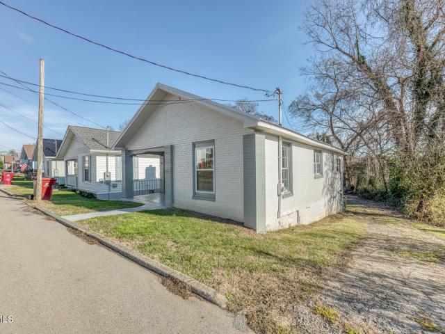 319 West Chilhowie Avenue