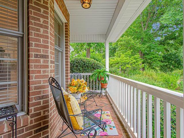 319 Westridge Dr, Burlington, NC 27215