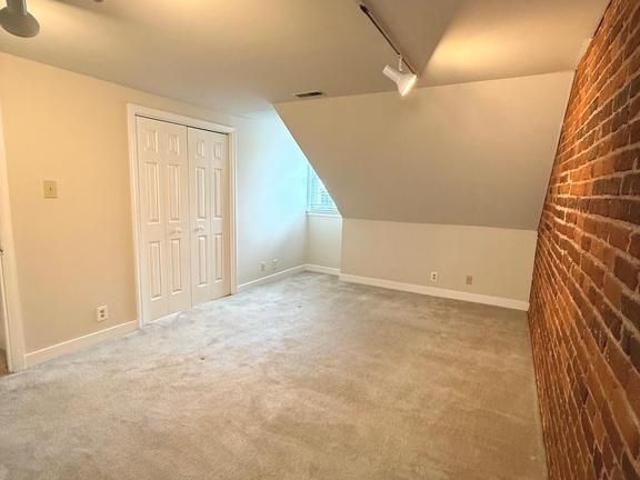 319 William Street B, Fredericksburg, US, VA