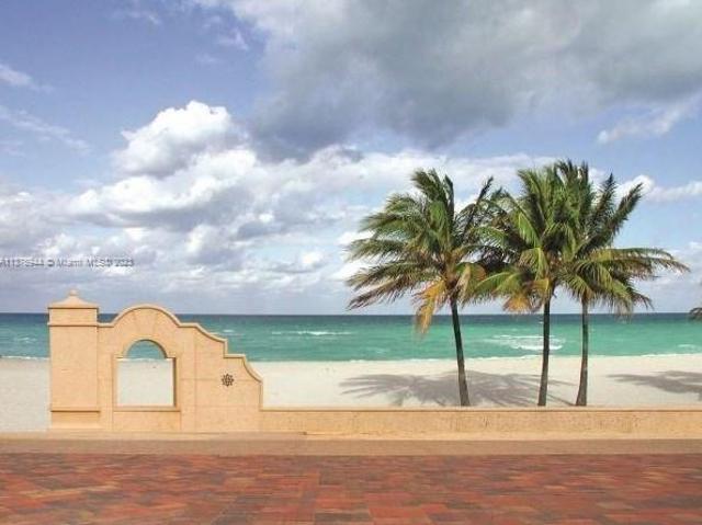 319 Tyler St #2, Hollywood, FL 33019