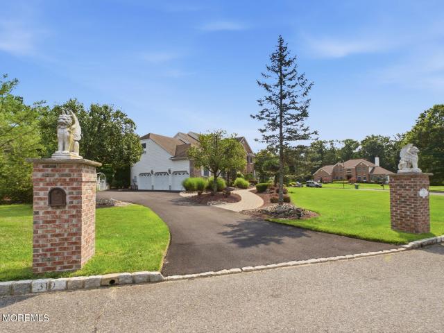 319 Valley View Circle