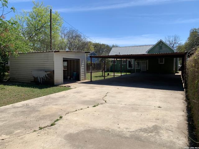 319 Vine St, San Antonio, TX 78210 | MLS #1949