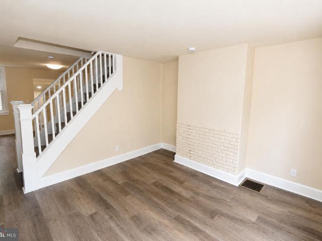 319 York Street