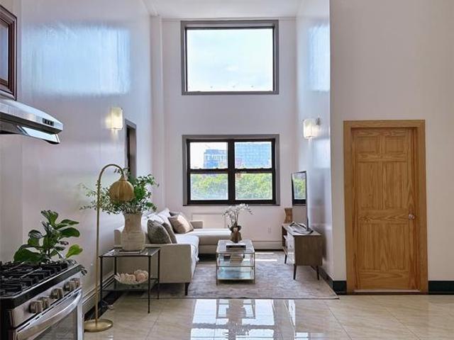 31 47 th Street 4C