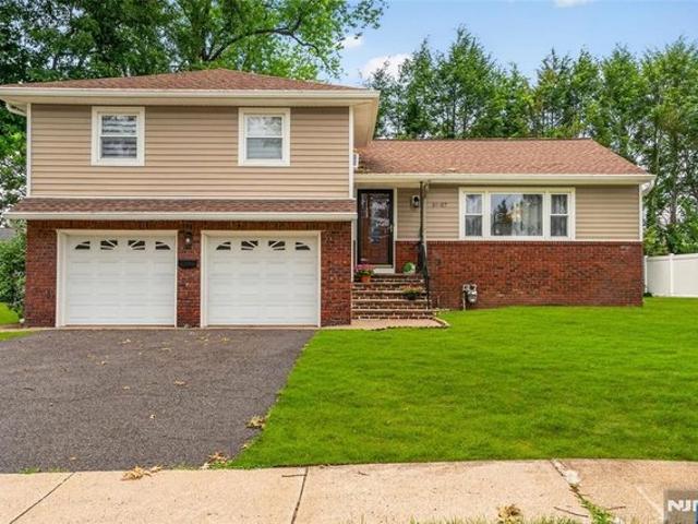 31 07 Garfield Pl, Fair Lawn, NJ 07410